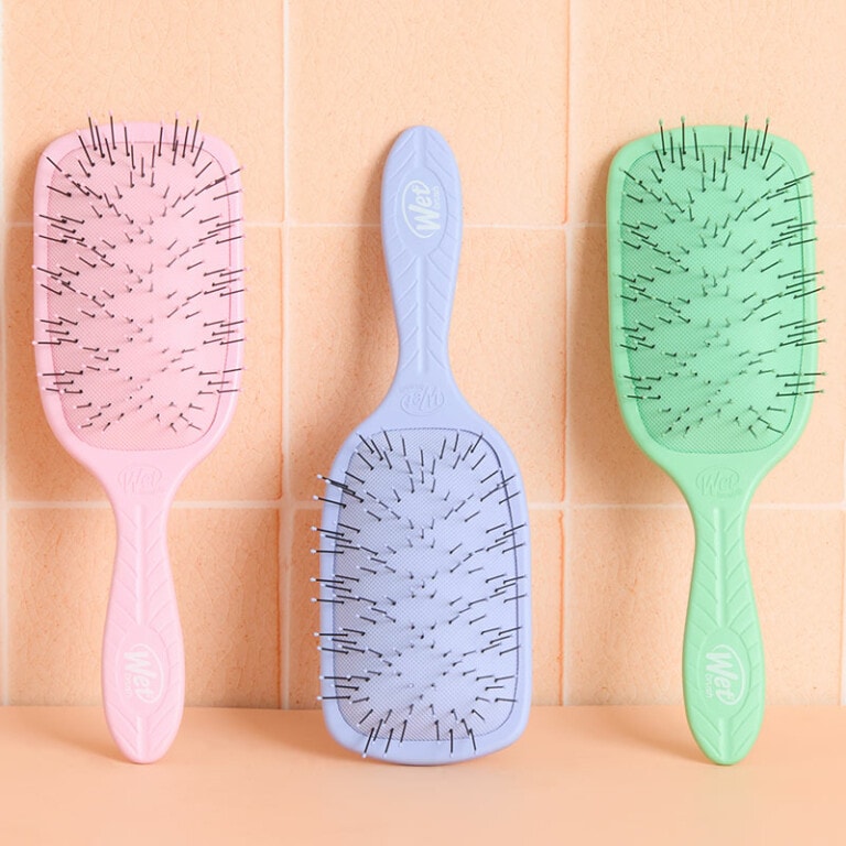 WetBrush Go Green Thick Hair Paddle Detangler - Hairhouse Warehouse